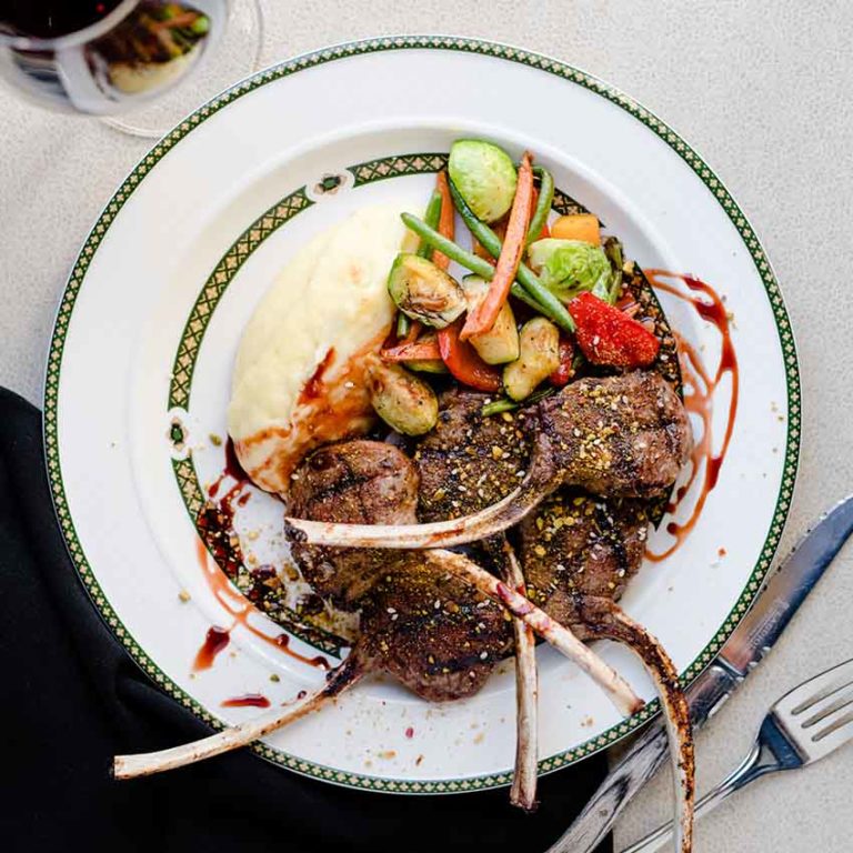 Mano's Restaurant & Lounge in Saskatoon | We Saved You A Spot