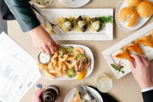 Our Menus - Mano's Restaurant & Lounge