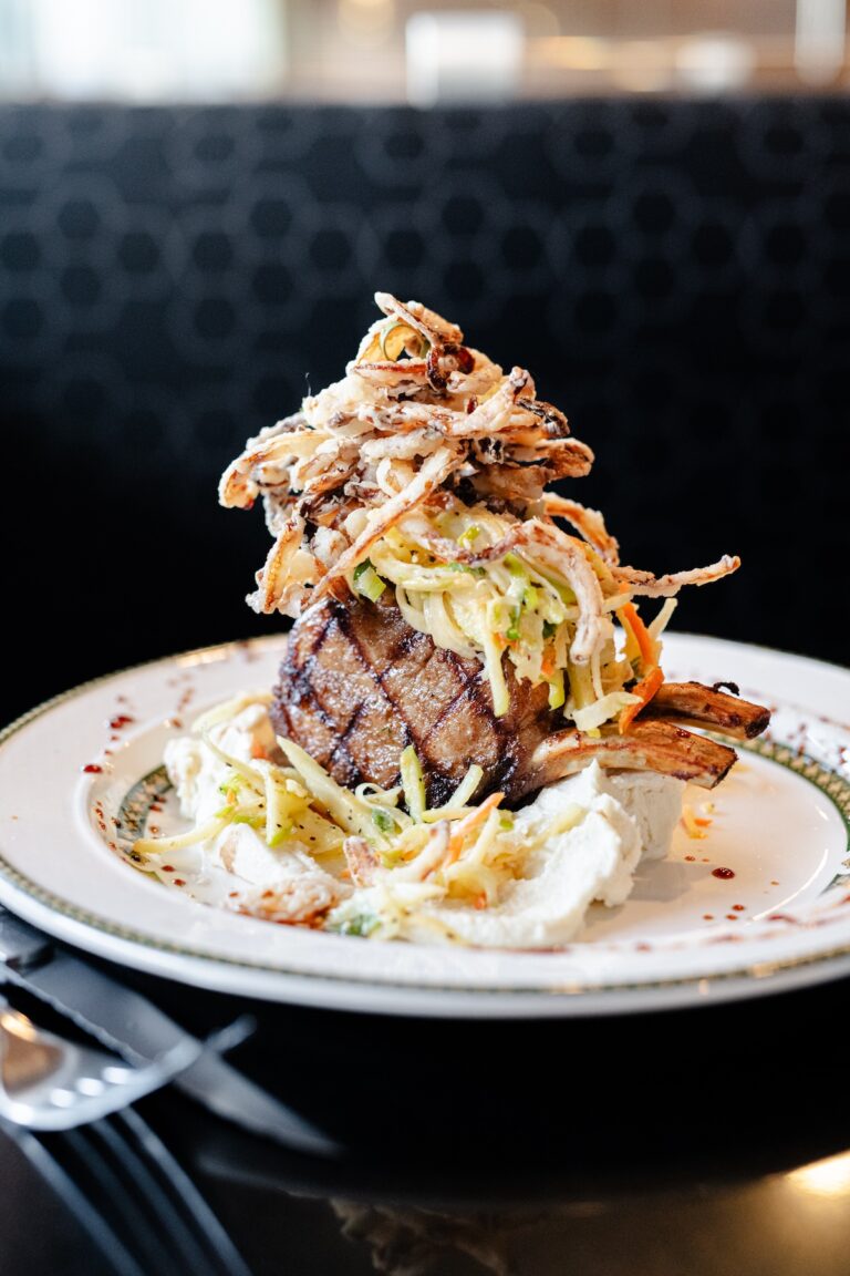 Mano's Restaurant & Lounge in Saskatoon | We Saved You A Spot